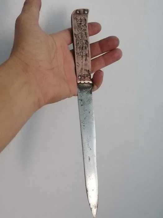 Lot vintage de 8 cutite si pumnale diferite Stefanesti • OLX.ro