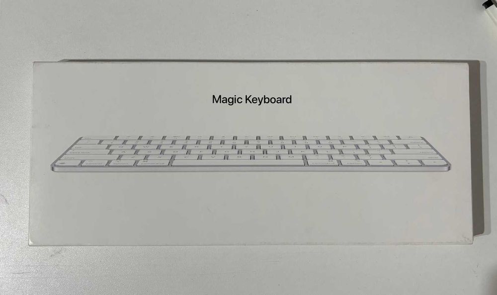 Apple MagicKeyboard / USB C / White Craiova • OLX.ro