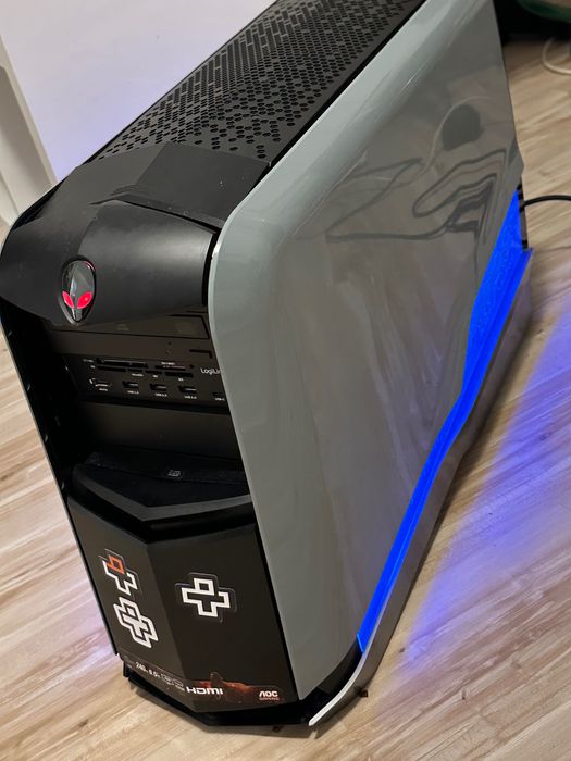 Calculator pc gaming editare Xeon SSD RTX 3060Ti carcasa Alienware RGB ...