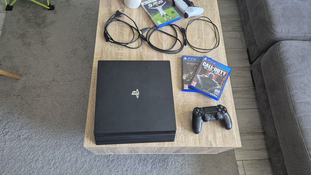 PlayStation 4 Pro 4K 1 TB с. Ягодово • OLX.bg