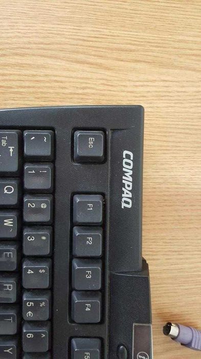 Tastatură Compaq multimedia PS2 Bacau • OLX.ro
