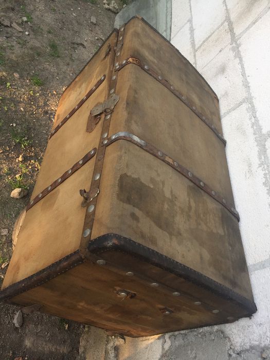 Cufar vechi, lada de zestre , decor Fusea • OLX.ro