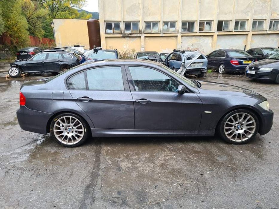 BMW E90 320D N47 177кс М Пакет нави черен таван ръчка седан НА ЧАСТИ ...