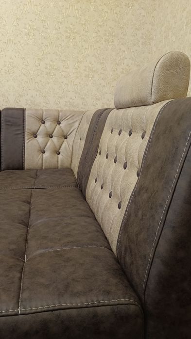 Угловой диван, Уголок со столом. Ugolok divan: 3 000 000 сум - Мебель для гостиной Бухара на Olx