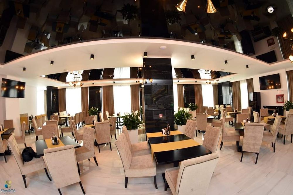 Super oferta ! Mobilier restaurant / terasa / hotel/ pub Horeca,sca ...