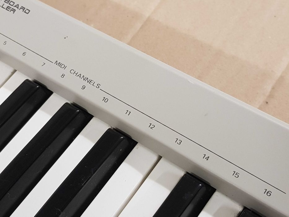 Roland PC200 MKII,midi controler Comanesti • OLX.ro