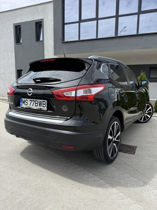 NiSSAN Qashqai J11 model TEKNA 360° Targu-Mures • OLX.ro