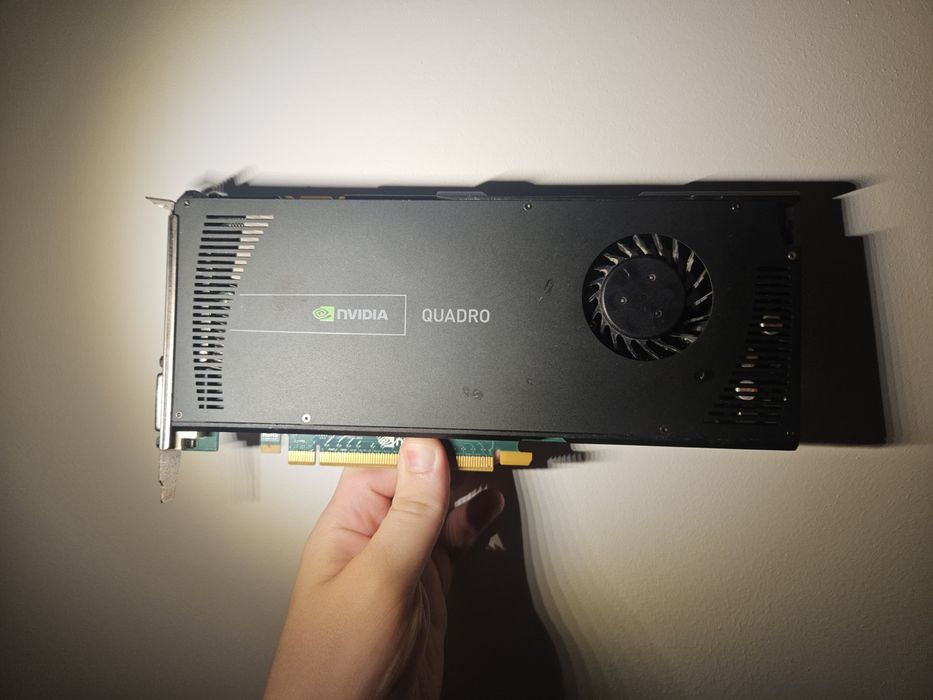 Nvidia quadro 4000 Piatra Neamt • OLX.ro