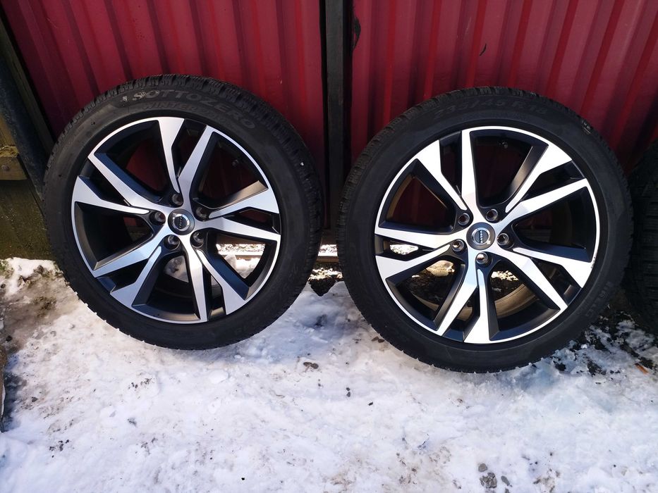 Jante R18 VOLVO 5-Double Spoke Matte Black Diamond Cut Falticeni • OLX.ro