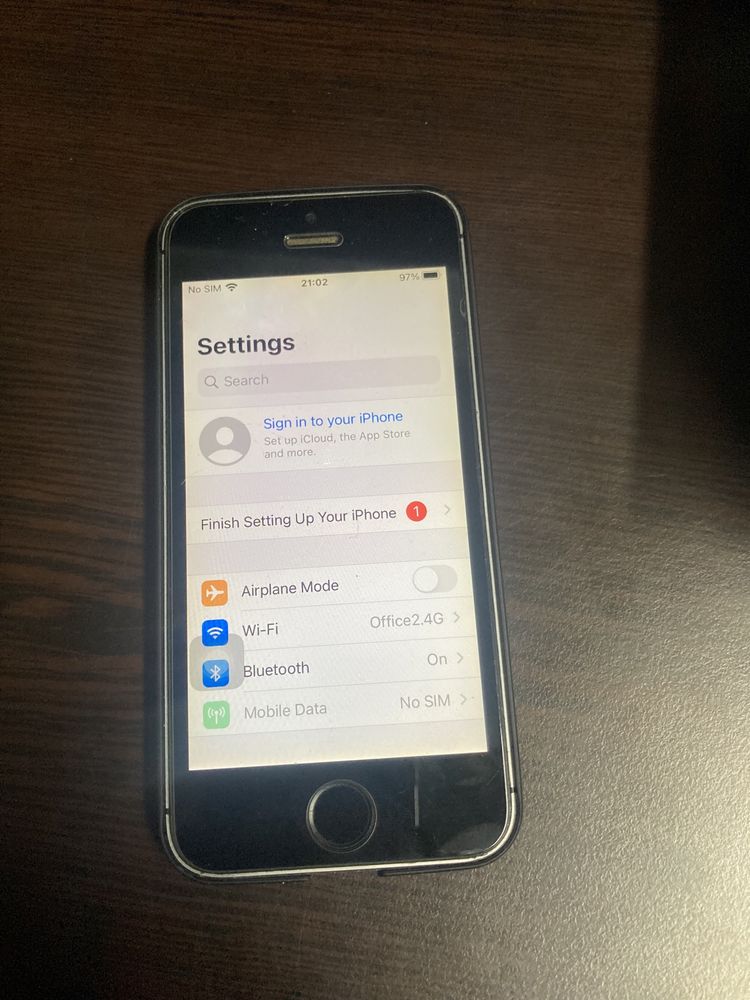 Iphone SE 64gb black айфон се с. Преславен • OLX.bg