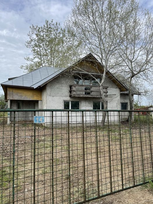 Casa + teren de vanzare in satul Burias, comuna Peris, judetul Ilfov ...