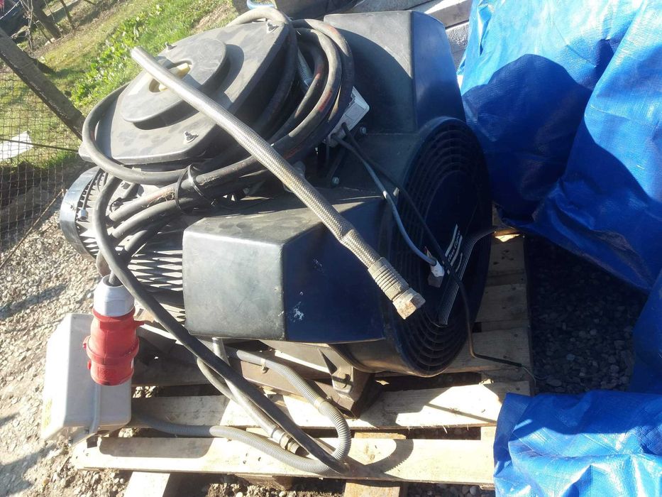 Vand Compresor Atlas Copco Ciresoaia • OLX.ro