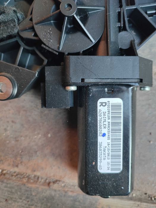 Механизъм с моторче за колан Mercedes W207 W204 гр. Варна Западна ...