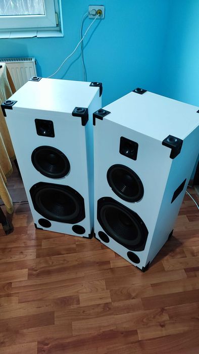 Boxe homemade 200 W - 8 Ohms Campina • OLX.ro