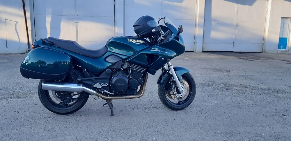 Triumph sprint 900 Fagaras • OLX.ro