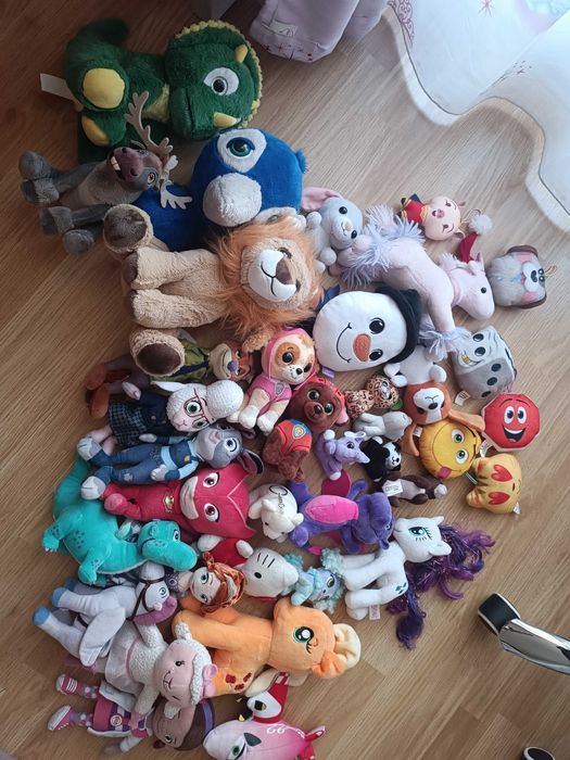 Plusuri Sofia, Plușica , Patrula cățelușilor și altele Brasov • OLX.ro