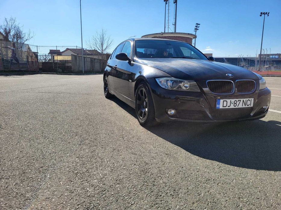Seria 3 E90 facelift Craiova • OLX.ro