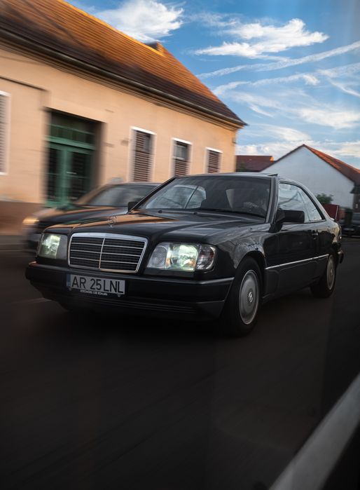 Mercedes w124 coupe 2.2 Arad • OLX.ro