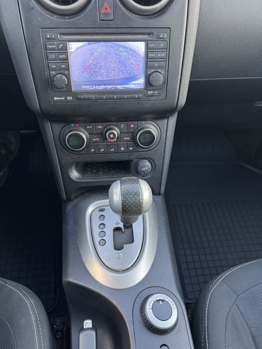 Nissan Qashqai 2.0 DCI 4X4 Cutie automata Euro 5 Iasi • OLX.ro