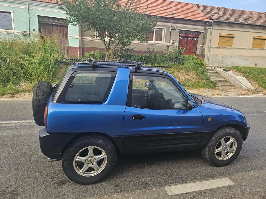 Toyota Rav 2.0 Benzina 4x4 Liubcova • OLX.ro