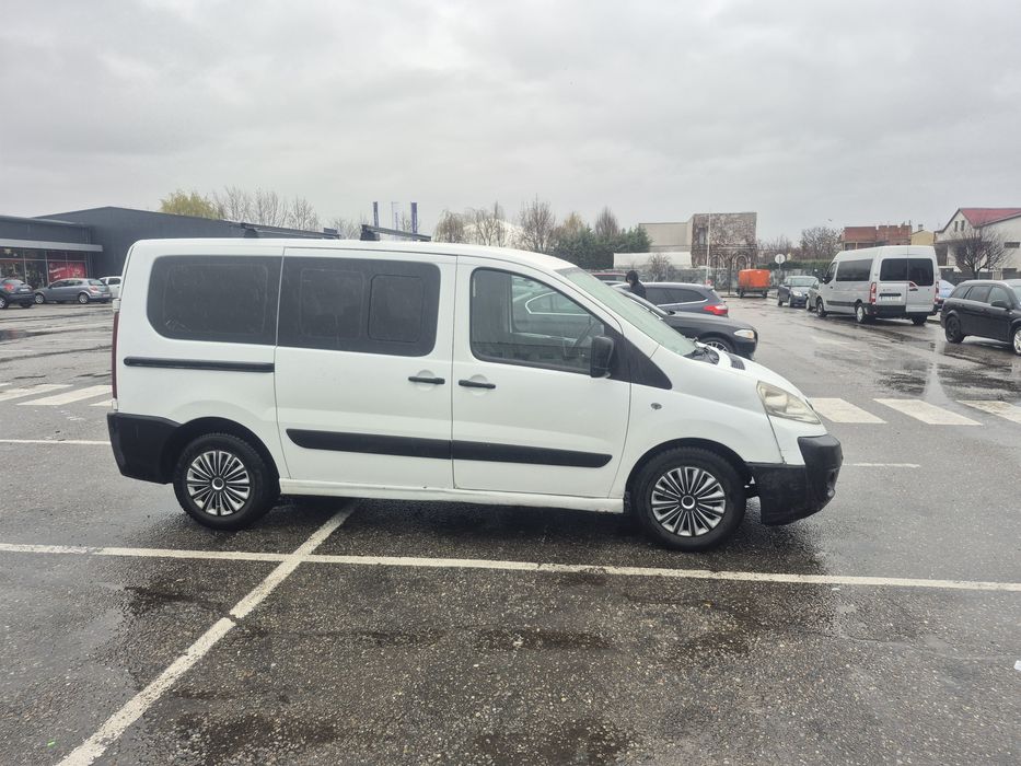 Vând Fiat scudo 9 locuri 8+1 2010 Bucuresti Sectorul 5 • OLX.ro