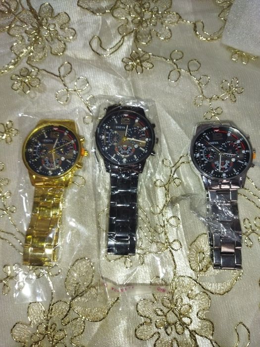 Qol soat 3 xil rangda donasi 80 ming som: 80 000 so’m - Qo'l soatlari ...