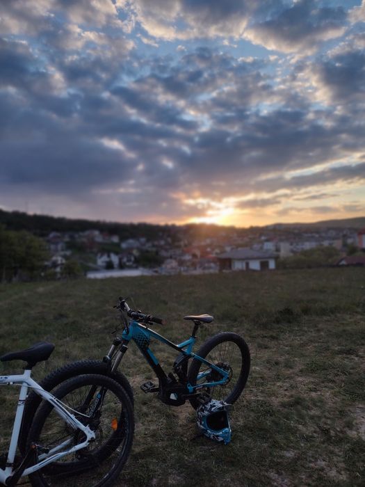 Vand bicicleta full suspension sunn charger s1 Vad • OLX.ro
