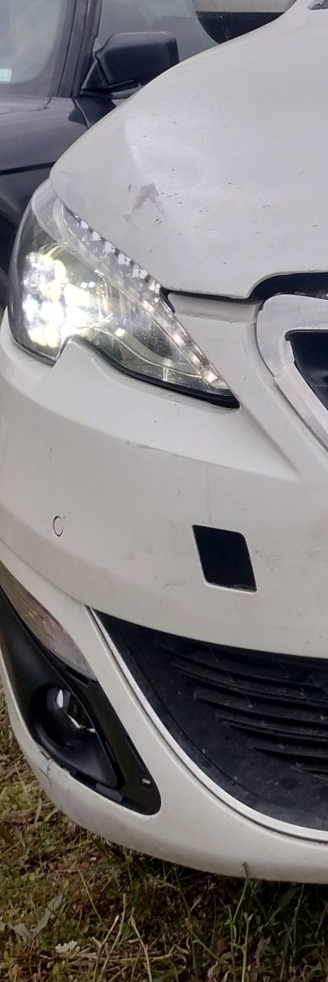 Full led фар за Пежо 308 гр. Долна Оряховица • OLX.bg