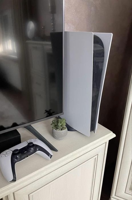 Vand PS5 Disk edition Ghimbav • OLX.ro