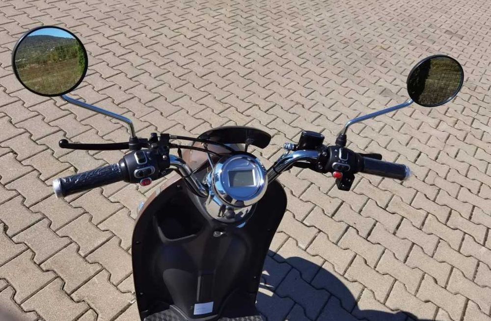 TROTINETA ELECTRICA TIP Scuter cu 3 roti ! model 2025! FARA PERMIS Arad ...