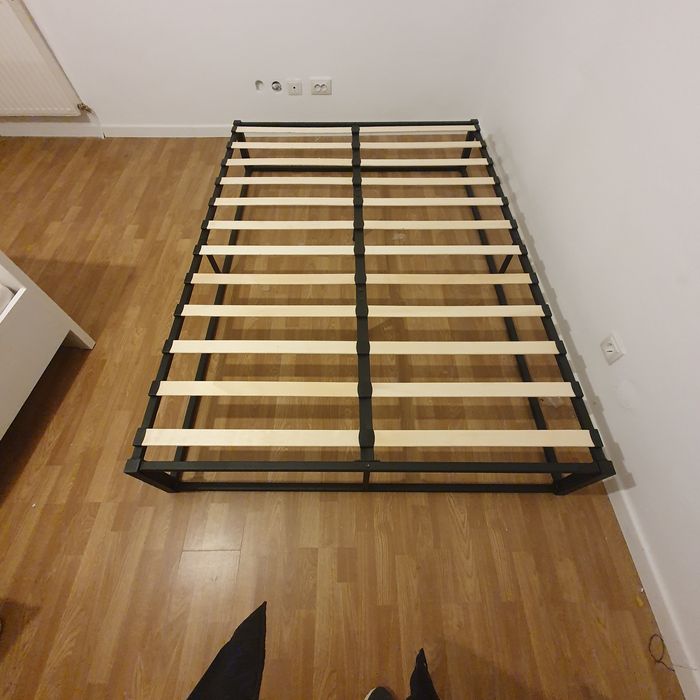 Pat metalic 140/200 Alesd • OLX.ro