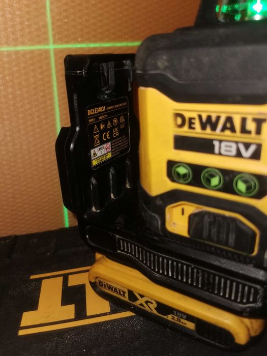 Laser Dewalt 18v Ceuasu de Campie • OLX.ro