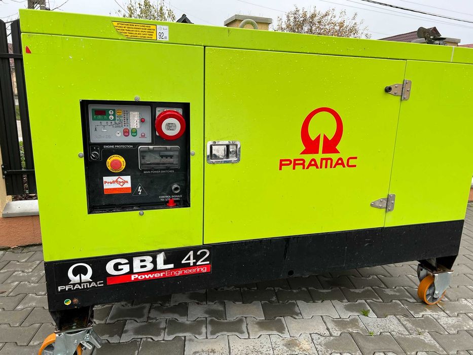 Închiriere Generator Insonorizat Pramac 33 kW (42 kVA ) - Motor Deutz ...