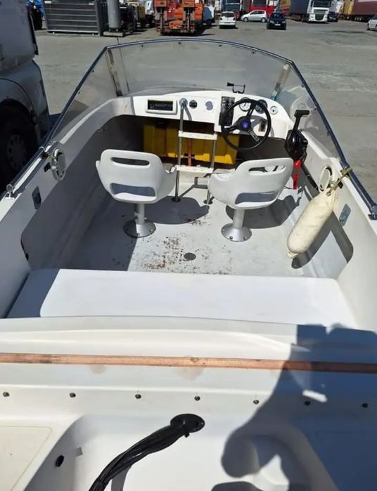 Barca/salupa Delta Lux Constanta • OLX.ro