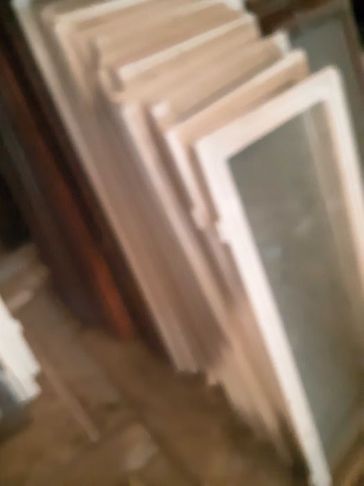 Geamuri lemn masiv, 65 buc, foarte buna stare, inchidere dubla!! Capu ...