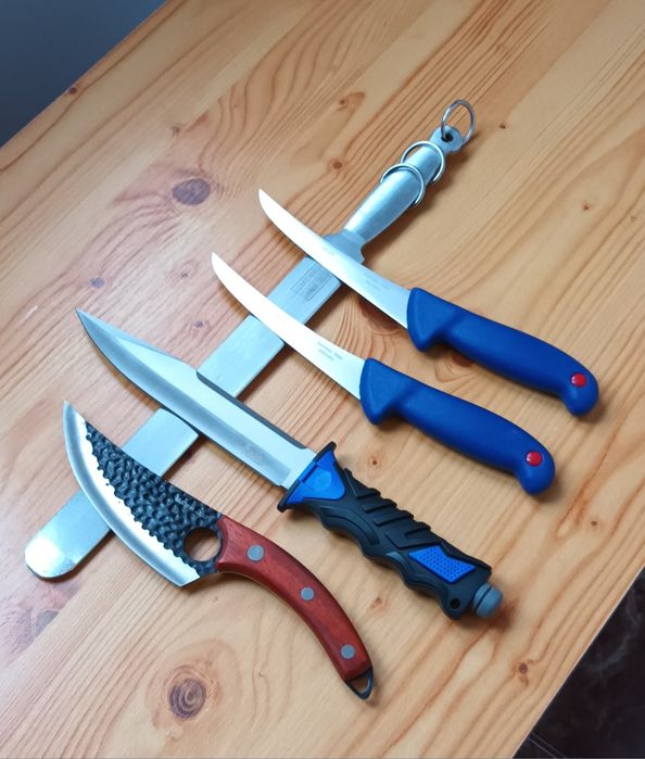 Set 4 Cutite Macelarie + Masat Profesional Germany Giurgiu • OLX.ro