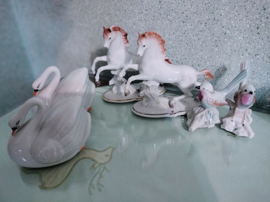 Bibelouri portelan Bucuresti Sectorul 4 • OLX.ro