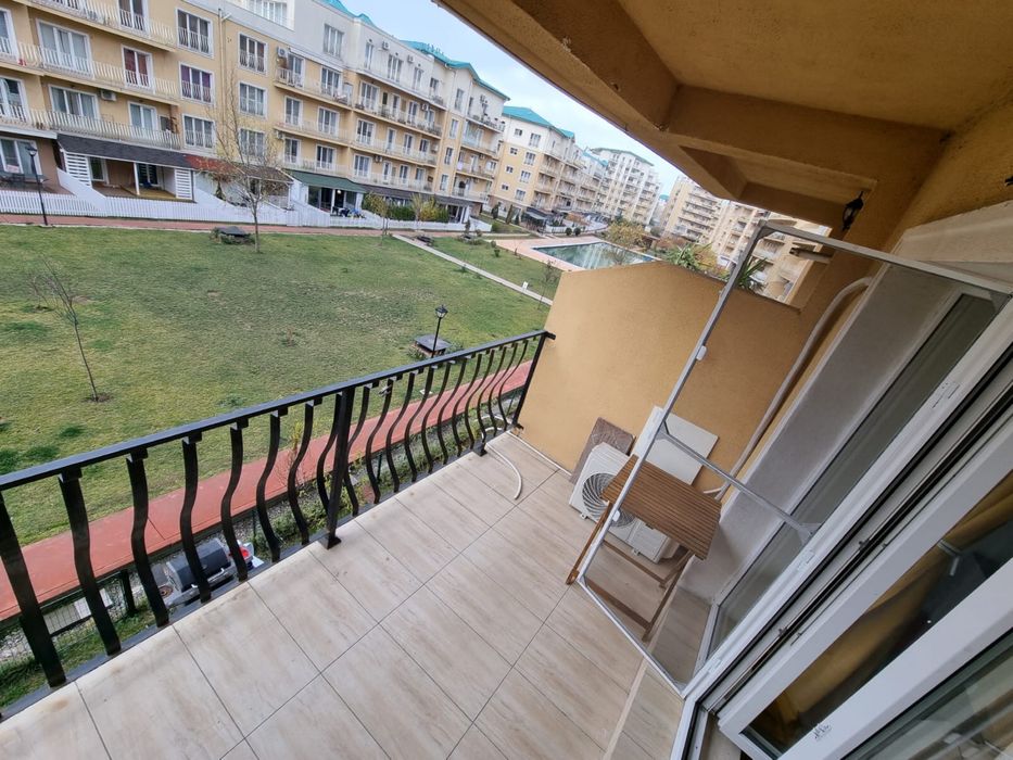 Inchiriez studio in Complex Cosmopolis Stefanestii de Jos • OLX.ro