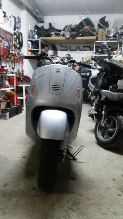 Веспа Гранд Туризмо / Vespa GT 200 На Части гр. София 7-ми 11-ти ...