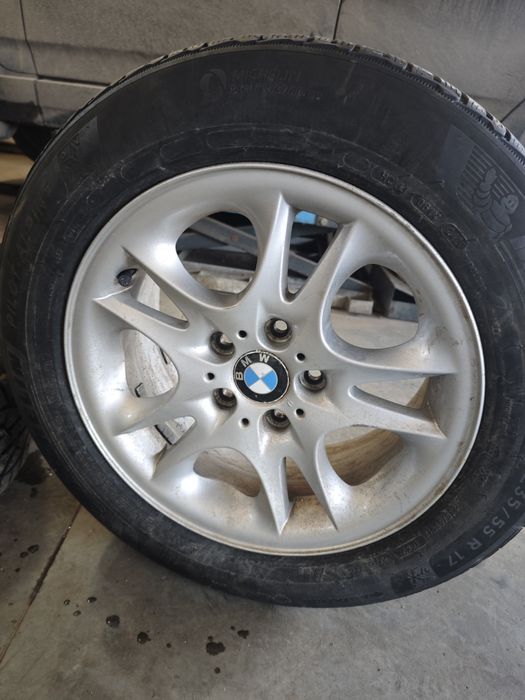 Vând un set de roti cu anvelope noi pe 17M+S Satu Mare • OLX.ro