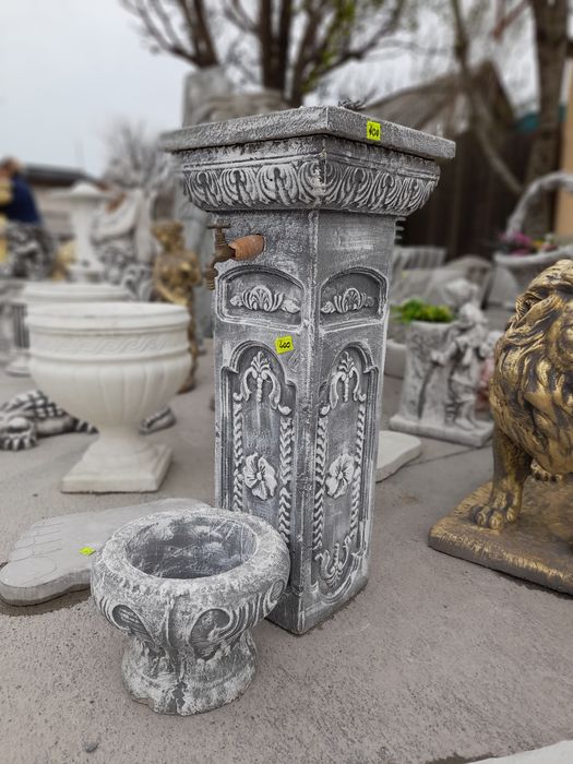 Cișmele, fantani arteziene, statui Craiova • OLX.ro