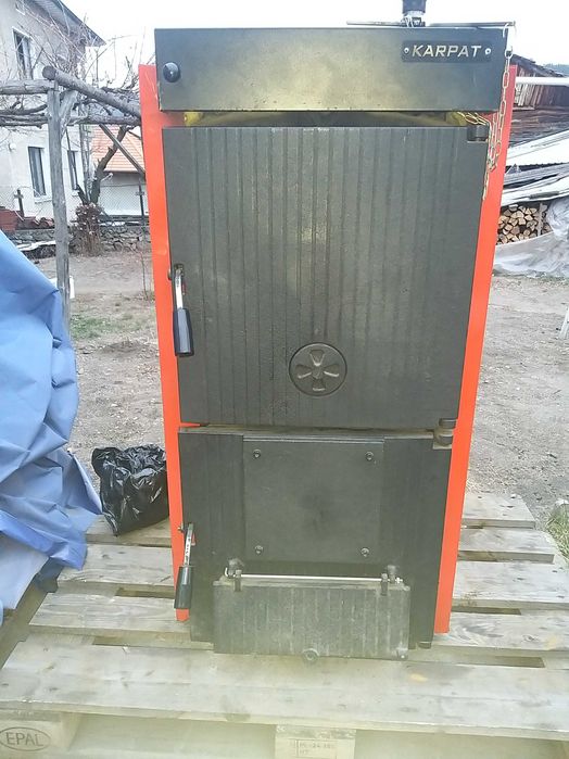 Продавам Чугунен котел 25 KW гр. Велинград • OLX.bg