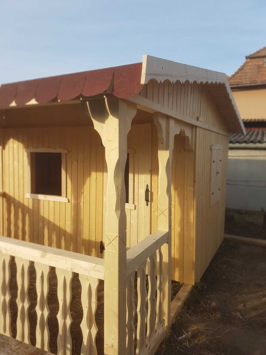 Vand casuta din lemn si wc de gradina Iernut • OLX.ro