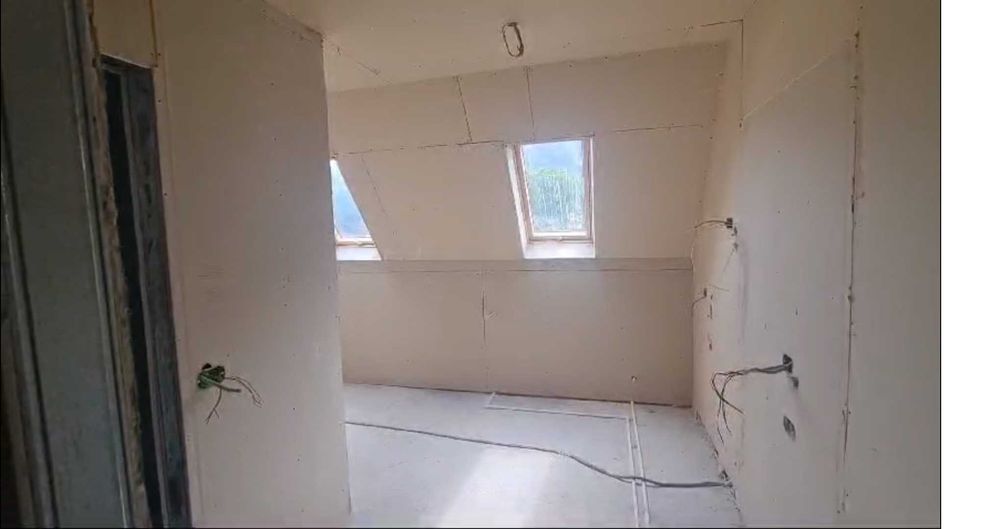 Vanzare garsoniera situata in Busteni Busteni • OLX.ro