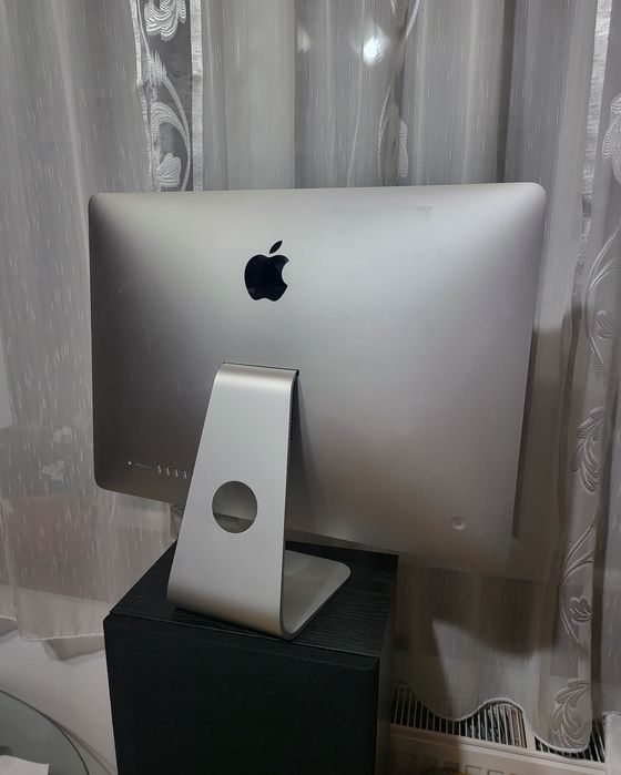 Pc desktop aio Apple imac 22inch 4k retina 2017 Craiova • OLX.ro