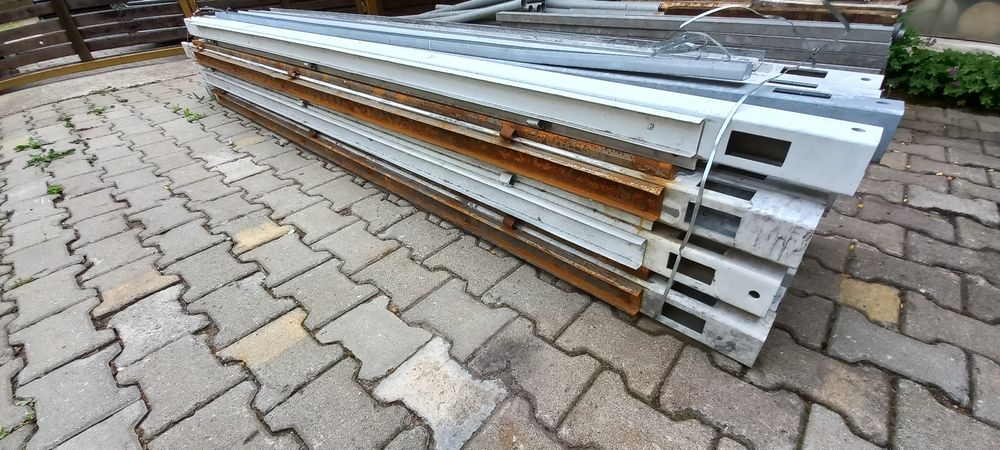 Поцинковани квадратни профили 80/80/5 гр. Мартен • OLX.bg