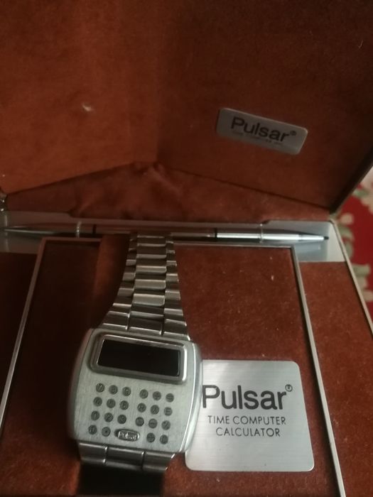 Ceas de colectie american Pulsar 1975 . Primul ceas cu calculator Targu ...