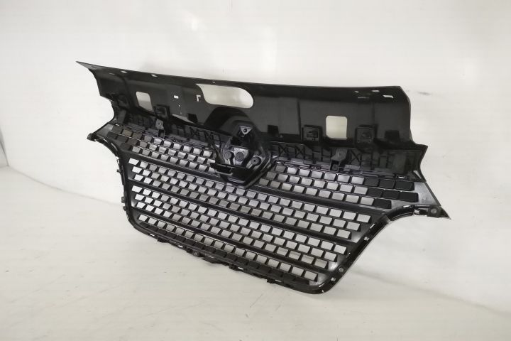 Grila Centrala Radiator Originala In Stare Buna 2021 2022 2023 2019 20... Bucuresti Sectorul 6 ...