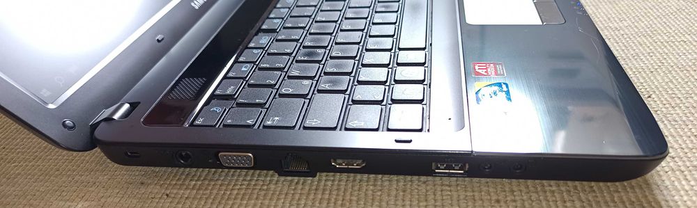 Laptop Samsung R540 Intel I3 370m Ram 4Gb 15.6'' 40 Cm Video AMD 4570 ...