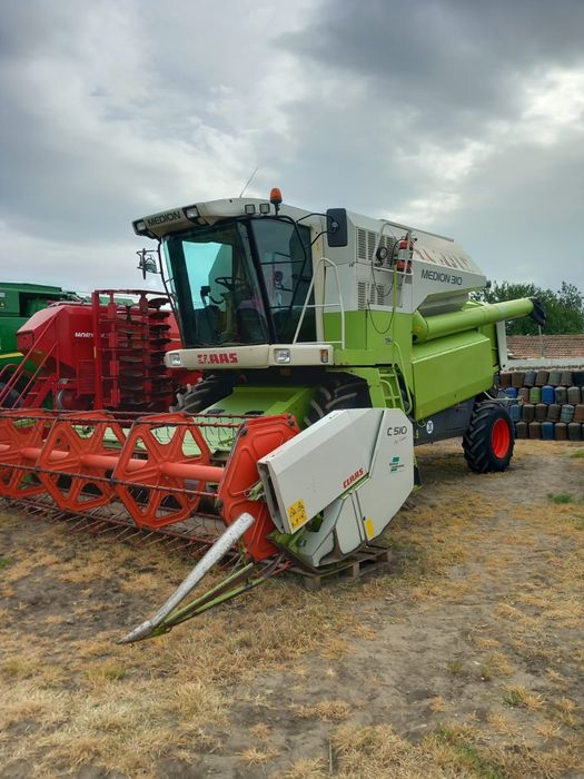 Combina Claas Medion 310 Ciocanesti • OLX.ro